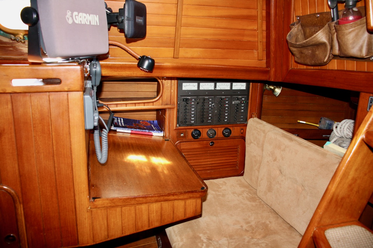 SOLD !! - 38' Ta Shing "Panda" 1984 - Excellent ! - $149,500 - Pacific ...